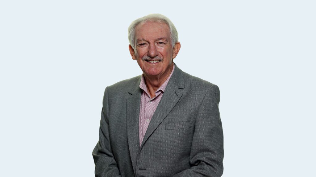 Dr Bernard Collins appointed to the Board of Directors • Signum Surgical